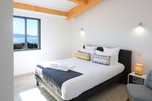 Apartamento, 2 quartos, vista para o mar | Vista do quarto