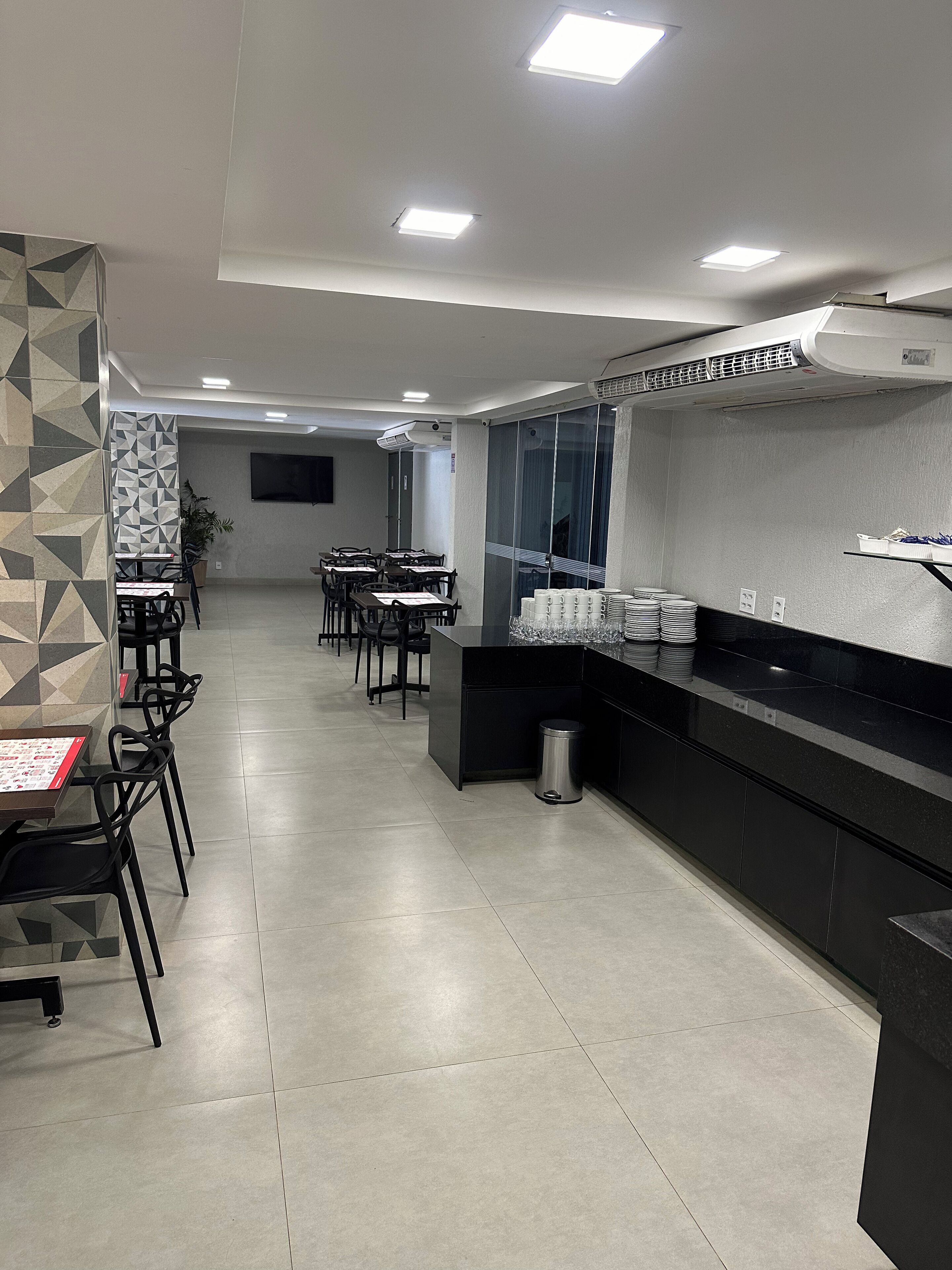 Café da manhã, almoço e jantar