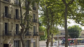 Fachada da propriedade