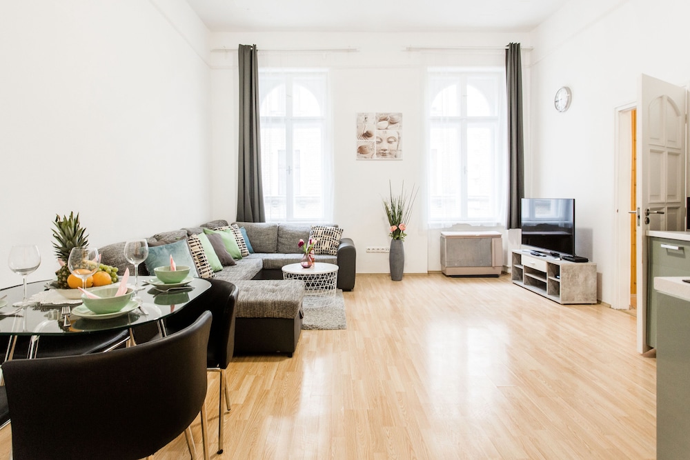 Grand Budapest Apartments - Budapest