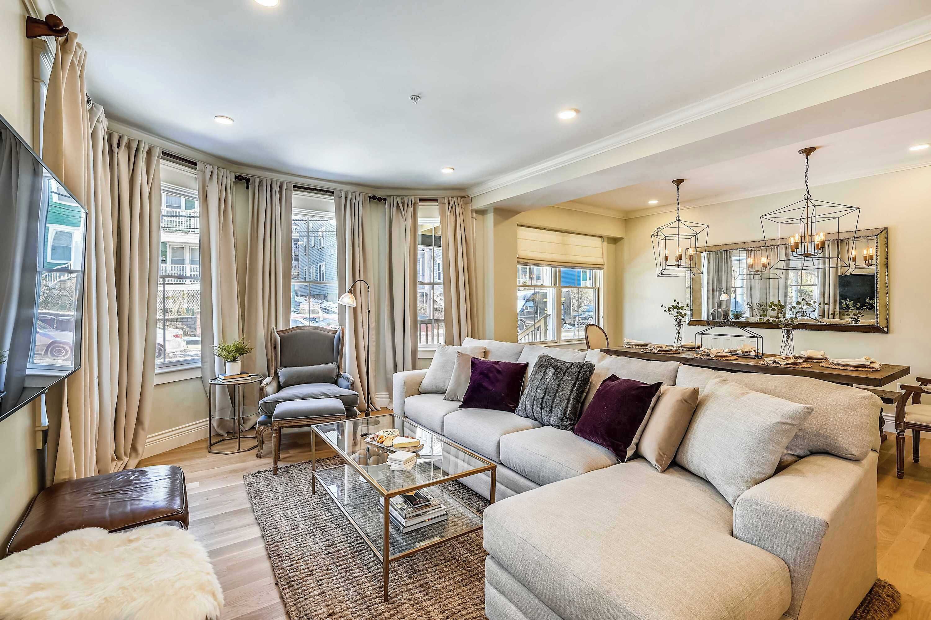 Cozy Boston Condo | Near T - Mission Hill - Boston