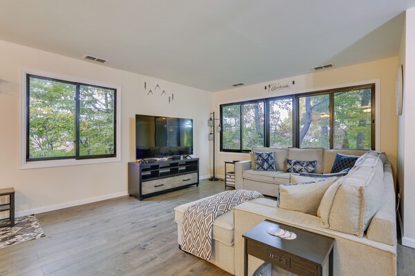 Modern Vernon Township Condo Near Ski & Water Park - Vernon Township, NJ