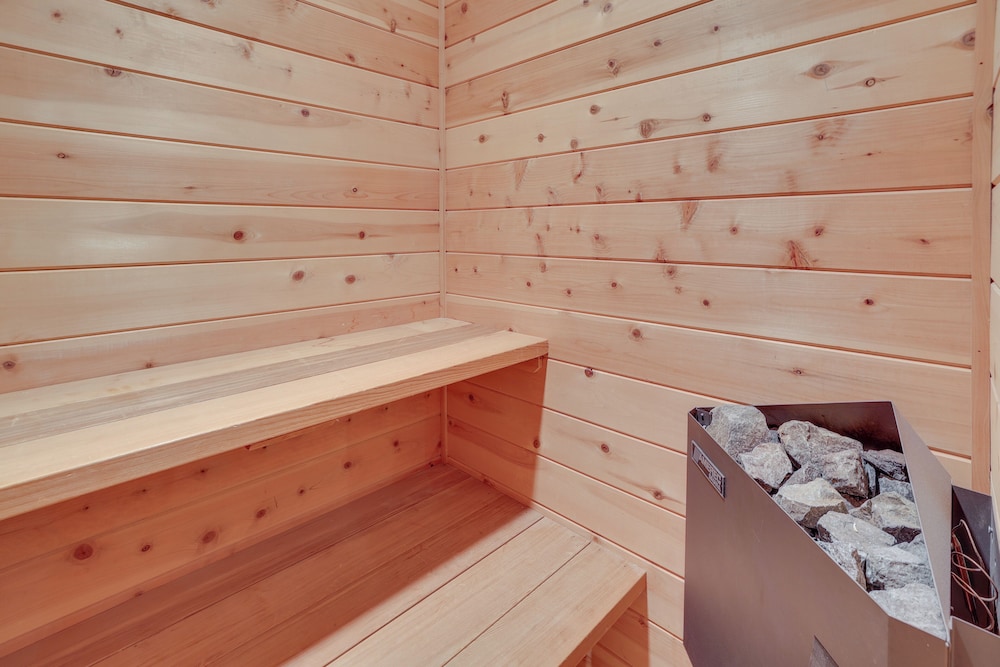 Ski-in/ski-out W/ Sauna In Jay Ski Peak Resort! - Vermont