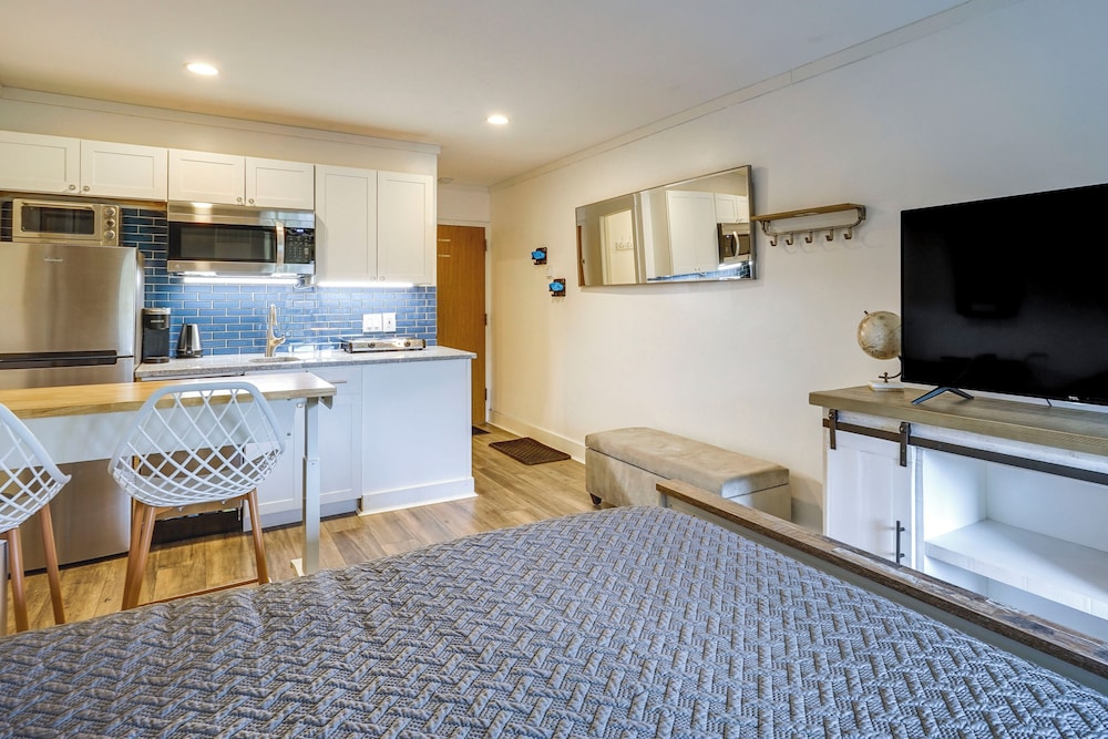 Ultimate Park City Studio W/ Pool & Hot Tub! - Park City, UT