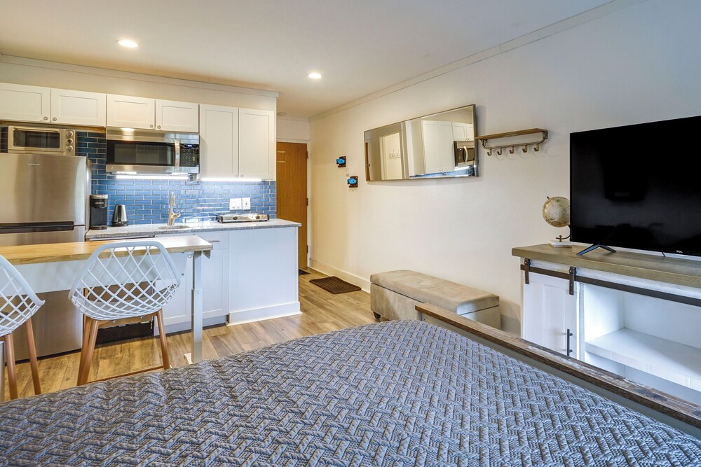 Ultimate Park City Studio W/ Pool & Hot Tub! - Deer Valley, UT