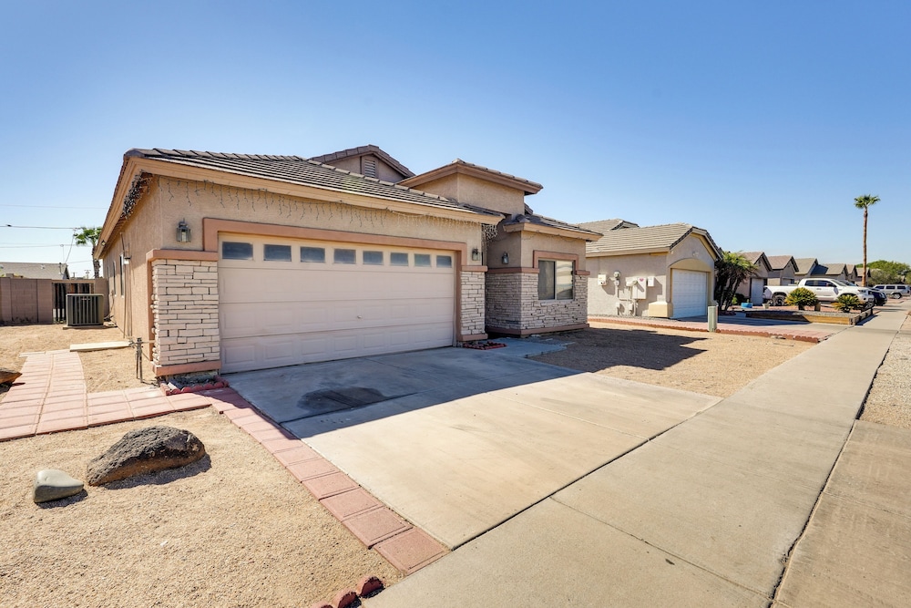 7 Mi To Chase Field: Phoenix Home W/ Patio! - Phoenix, AZ