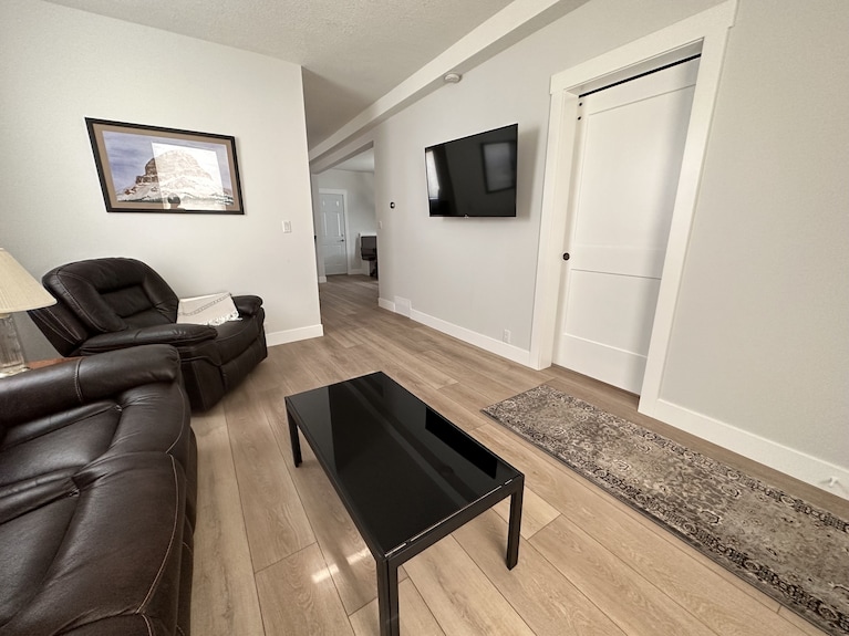 Mountain Getaway W/ Hot Tub & Heated Garage - Blairmore