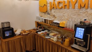 Pequeno-almoço tipo buffet diário incluído 