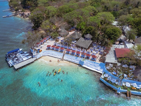 Bora Bora Cartagena - Rosario Islands