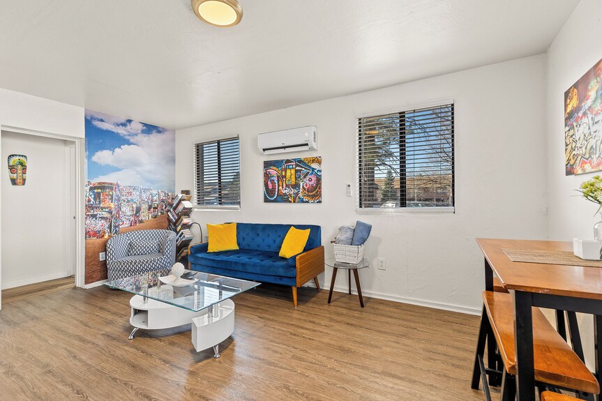 Downtown Blueberry Bungalow W/ac, Fully Fenced Yard, 3 Smart Tvs, W/d, Fast Wifi - Flagstaff