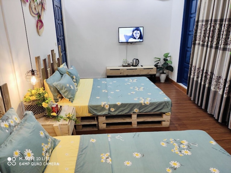 Standard Twin/ Centre Hanoi/ 3 Mins Waking To Hoan Kiem Lake - Sunny Homestay - Hanoi