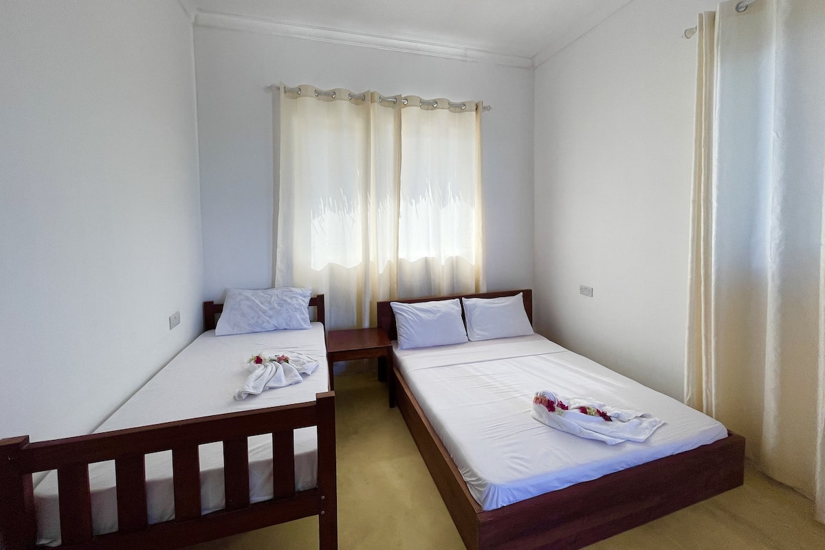 Quarto Twin | Wi-fi grátis, roupa de cama fornecida
