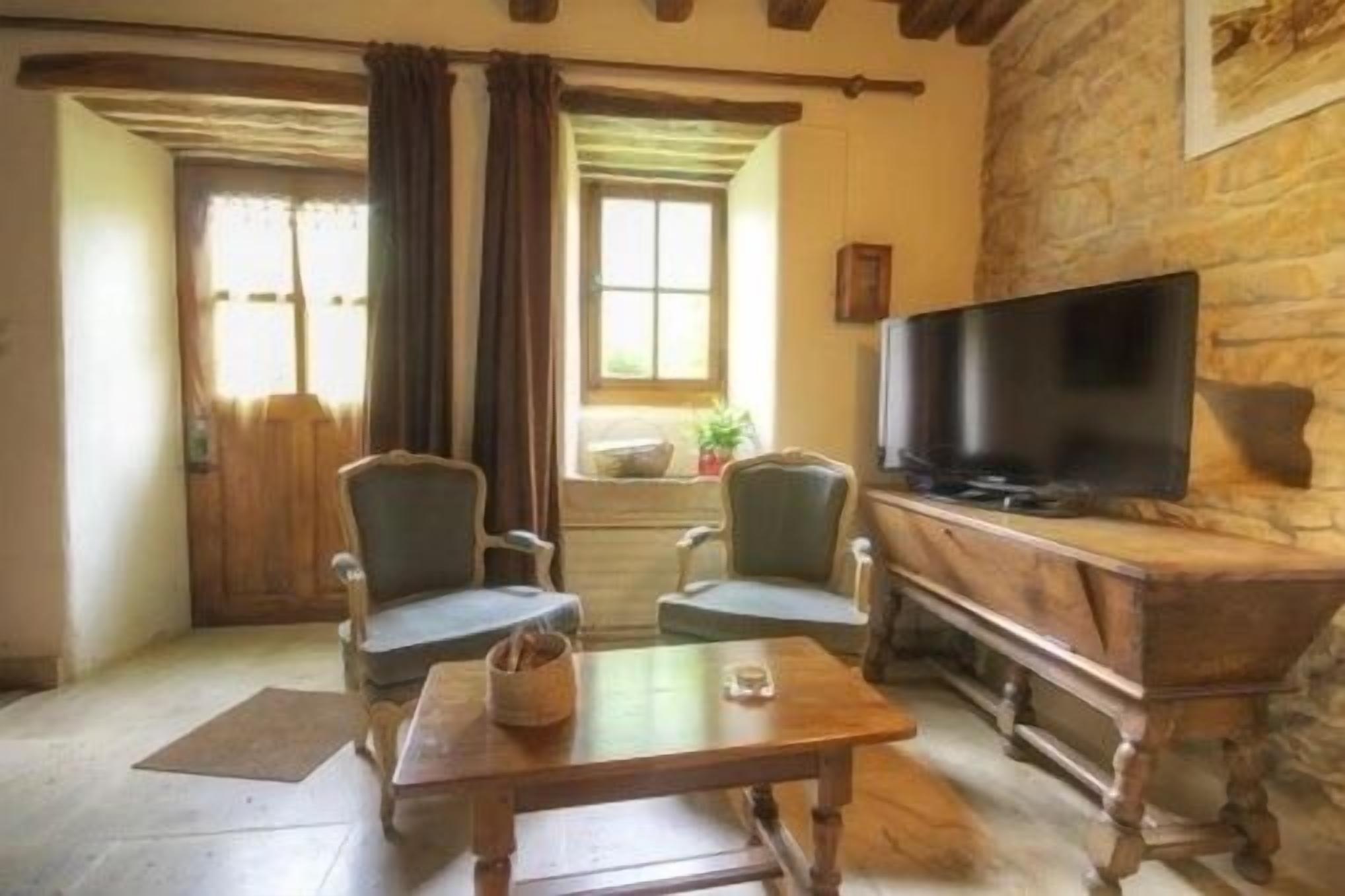 Waterfront Gite - La Petite Forge 4p - Montbard