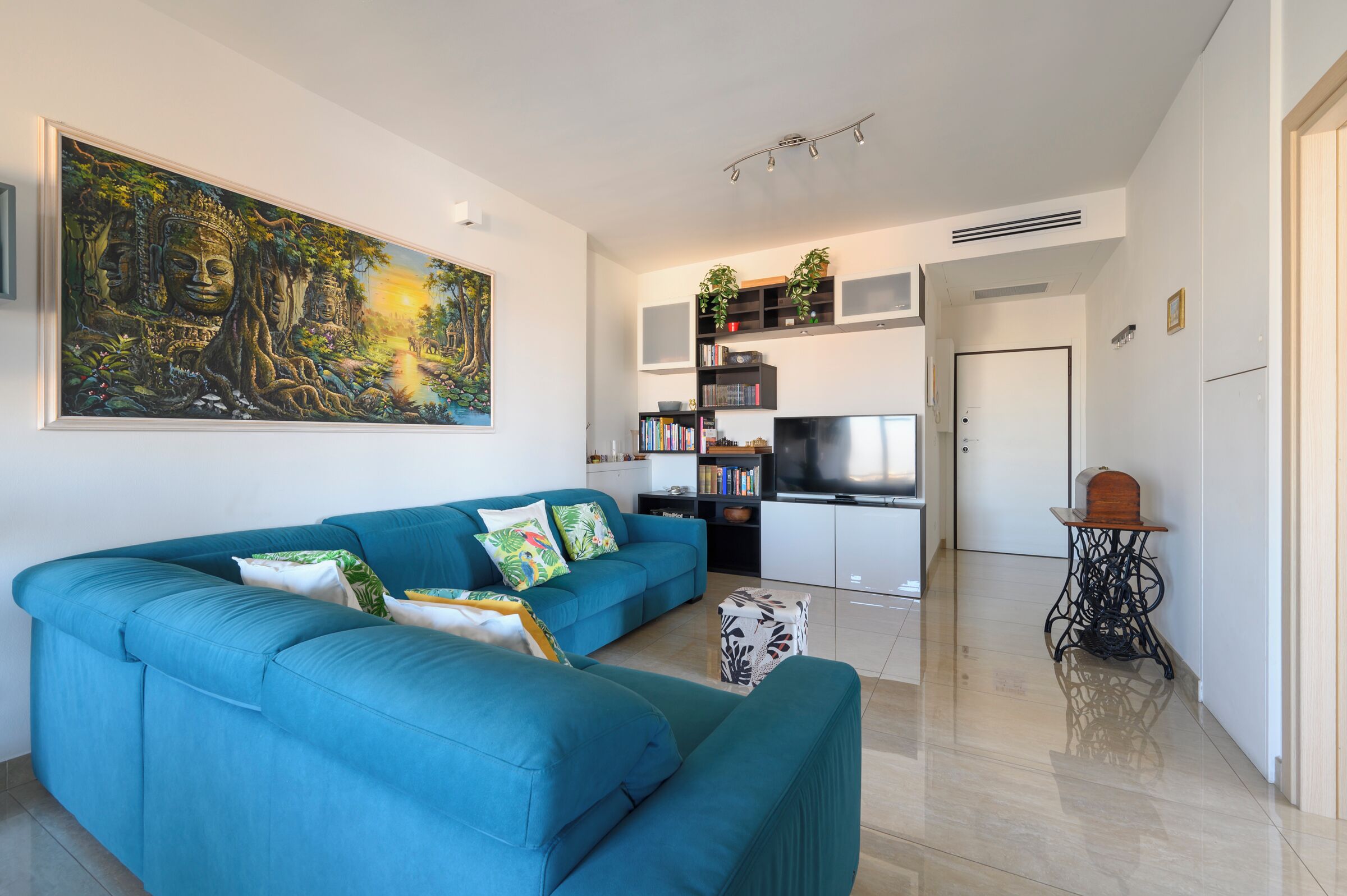 Contemporary Apartment In The Beating Heart Of Bologna With Amazing Skyline View - Bologna