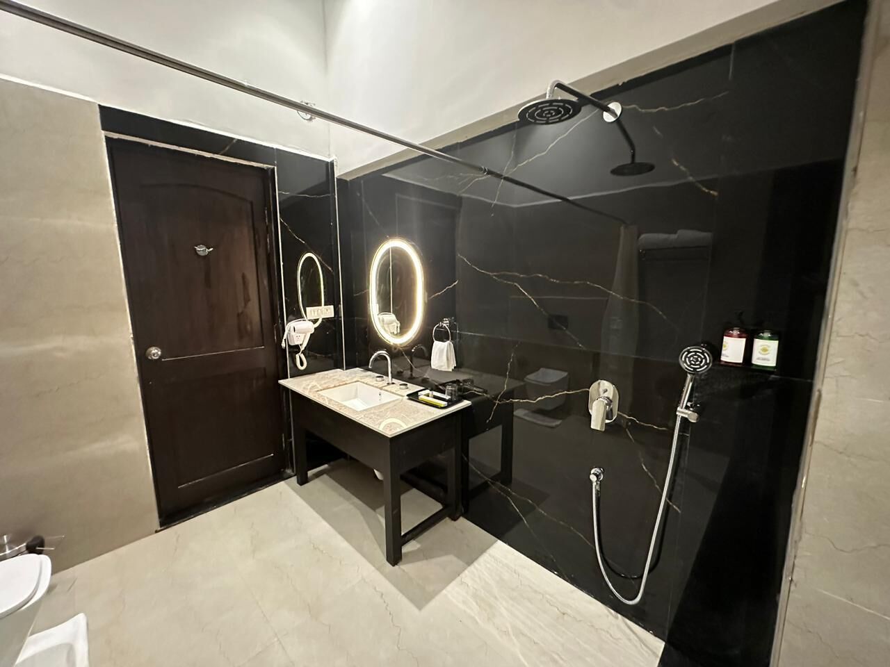 Citrus Prime Kanha Resort and Villas in Mandla: Find Hotel Reviews ...