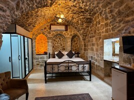 Quarto quádruplo família | Wi-Fi de cortesia, roupa de cama