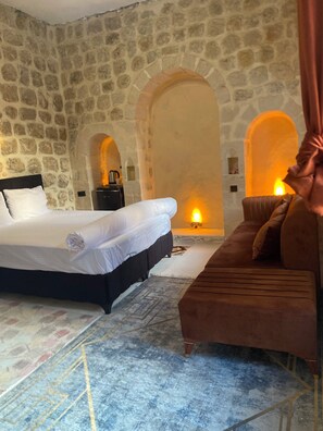 Quarto Duplo ou Twin Clássico | Secretária, secretária adequada para computadores portáteis 