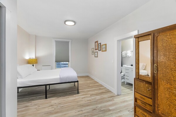 夜鹰之巢 - 惠德比島