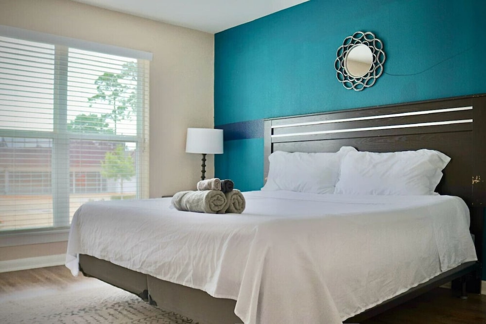 Pool, Gym, Bbq, Modern Apt Near Theheights - Houston, TX