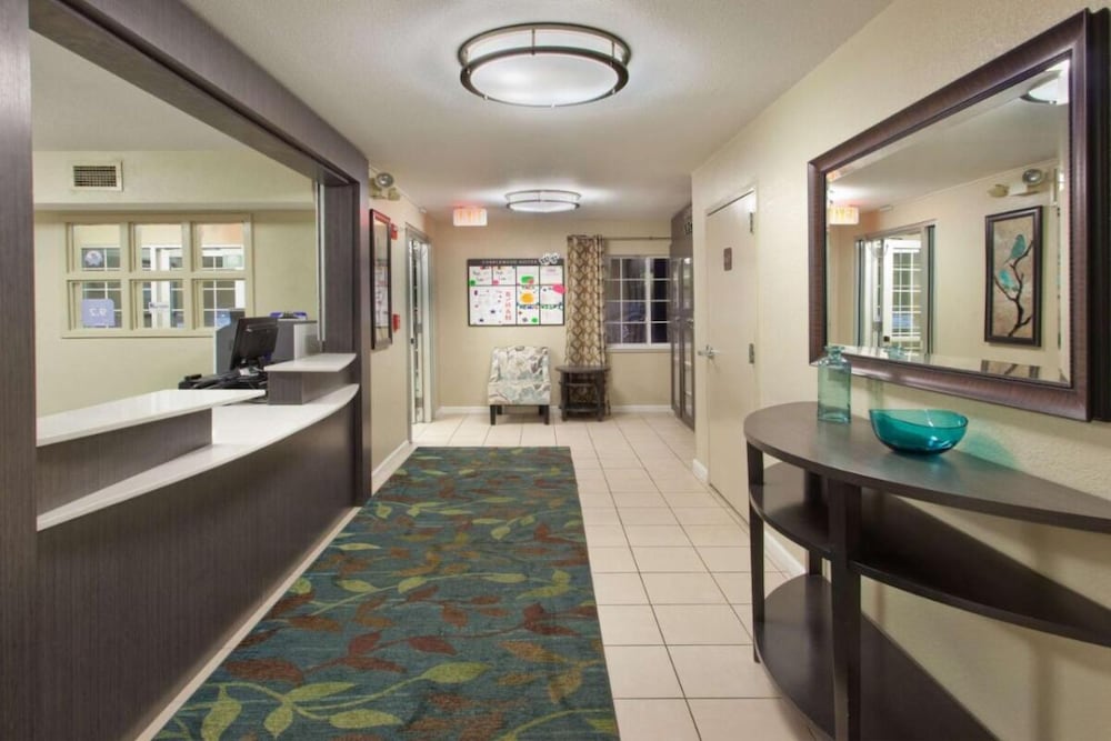 Wonderful Trip! Pet-friendly Unit With Full Kitchen, Onsite Parking! - Duluth, GA