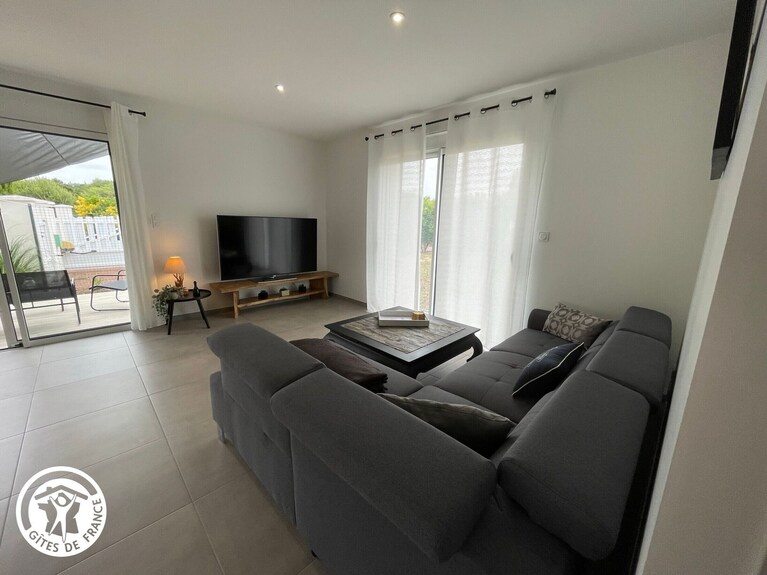 Charming 6-person Cottage Near Ocean & Cycling Routes - Vendée