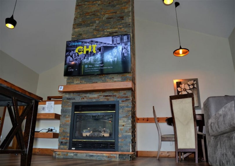 8br Mountainside Bliss For 20 - Ontario