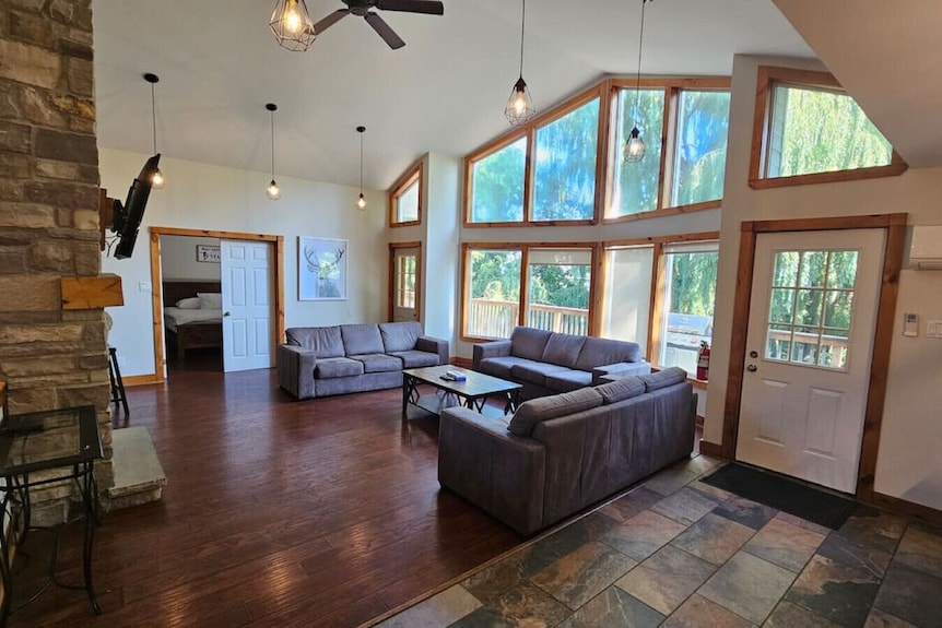 All-season 8br Vacation Chalet - Collingwood