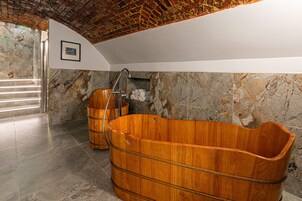 Salas para tratamentos a dois, massagens com pedras quentes