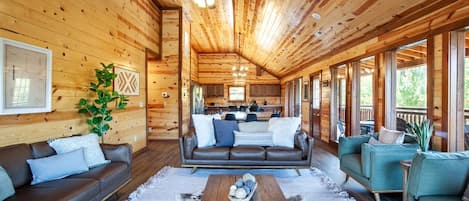 Cabana, 5 quartos | Área de estar | Smart TV