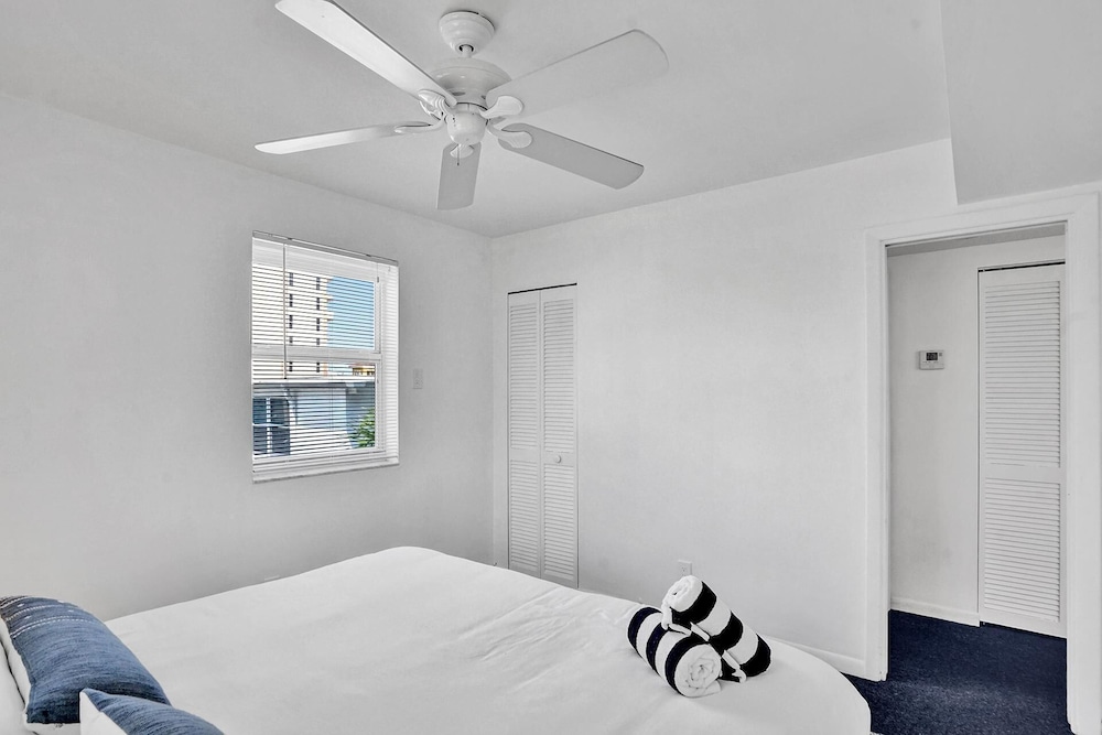 Marine Villas Hollywood - Dania Beach, FL