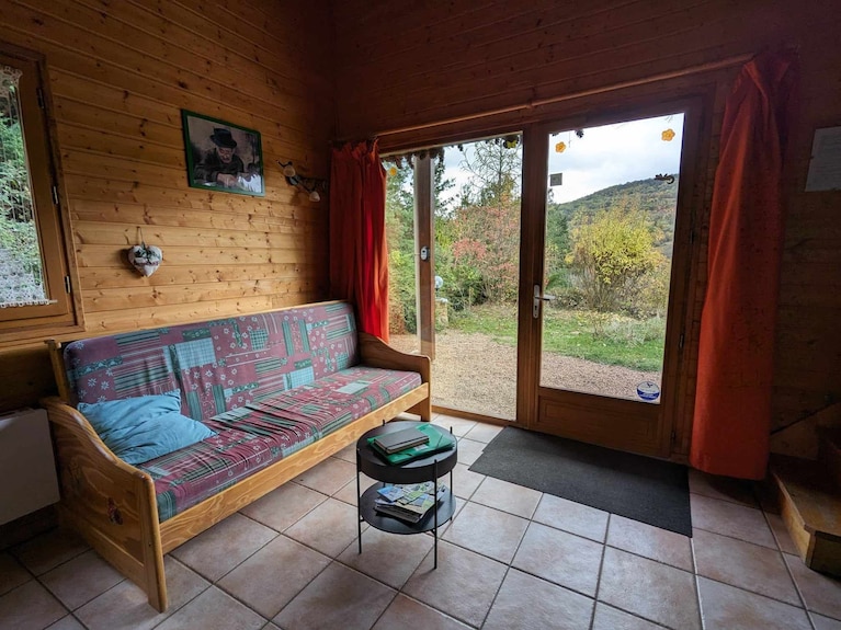 Le Griou, Les Chalets De La Vigne Grande Au Calme Dans Un éCrin De Verdure - Auvergne