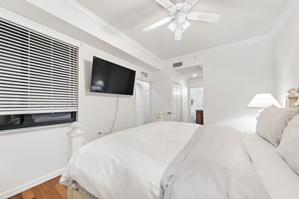 RIVER STRAND Golf Community 2 Bedroom 2 Bath with LOTS of amenities ...