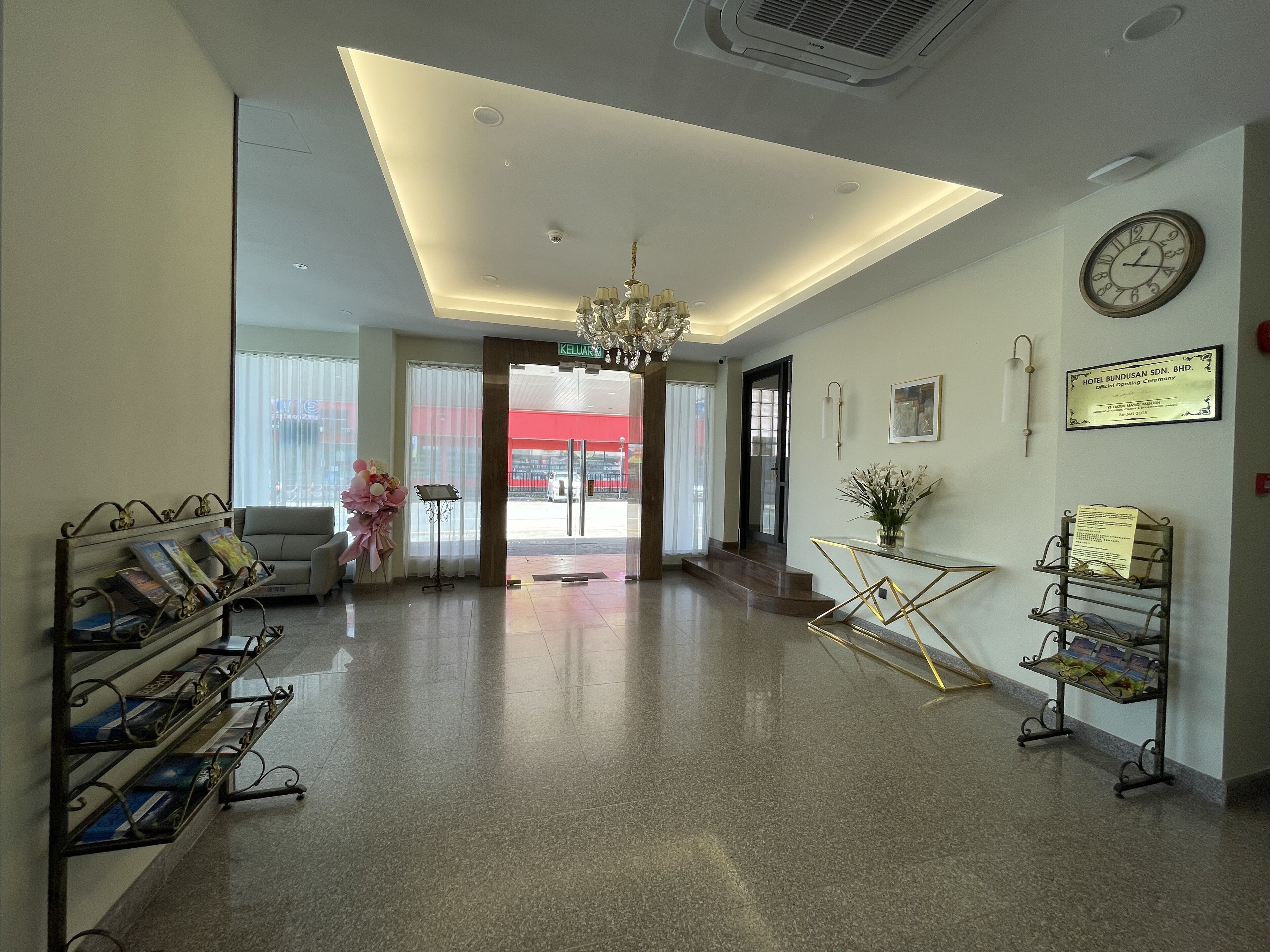 TV LED 42 polegadas com canais de TV premium