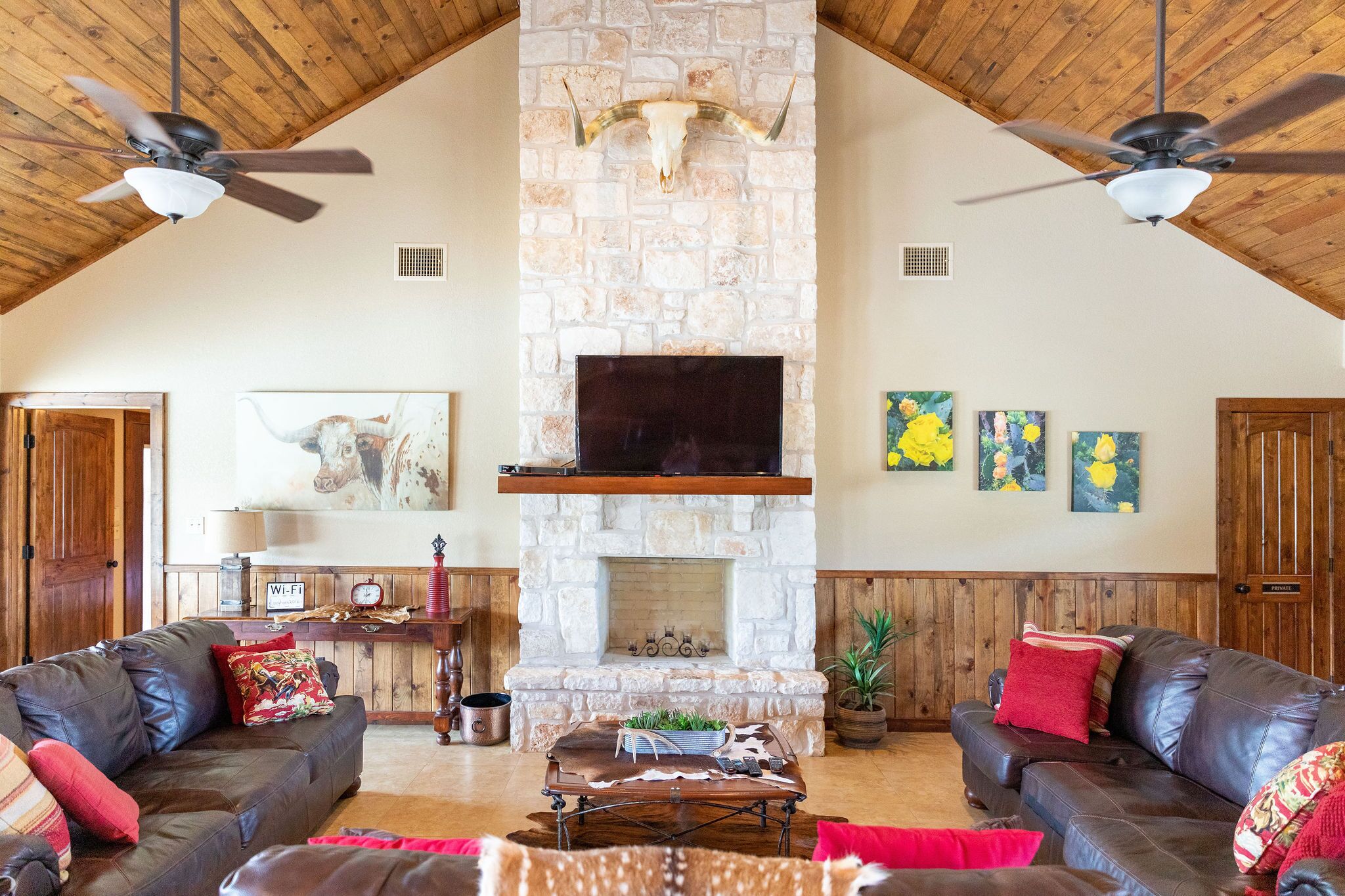 Longhornpoolcabana Kitchenquiet Subdivsleeps 27free Frio Access +Vip Perks - Concan, TX