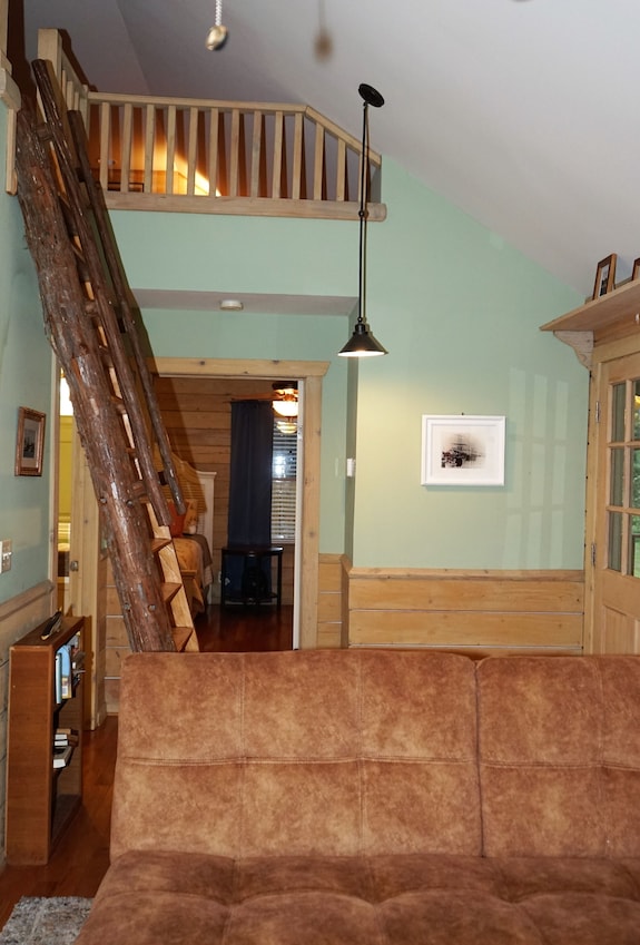 Secluded, Peaceful Coastal Log Cabin With Hot Tub. - Florida