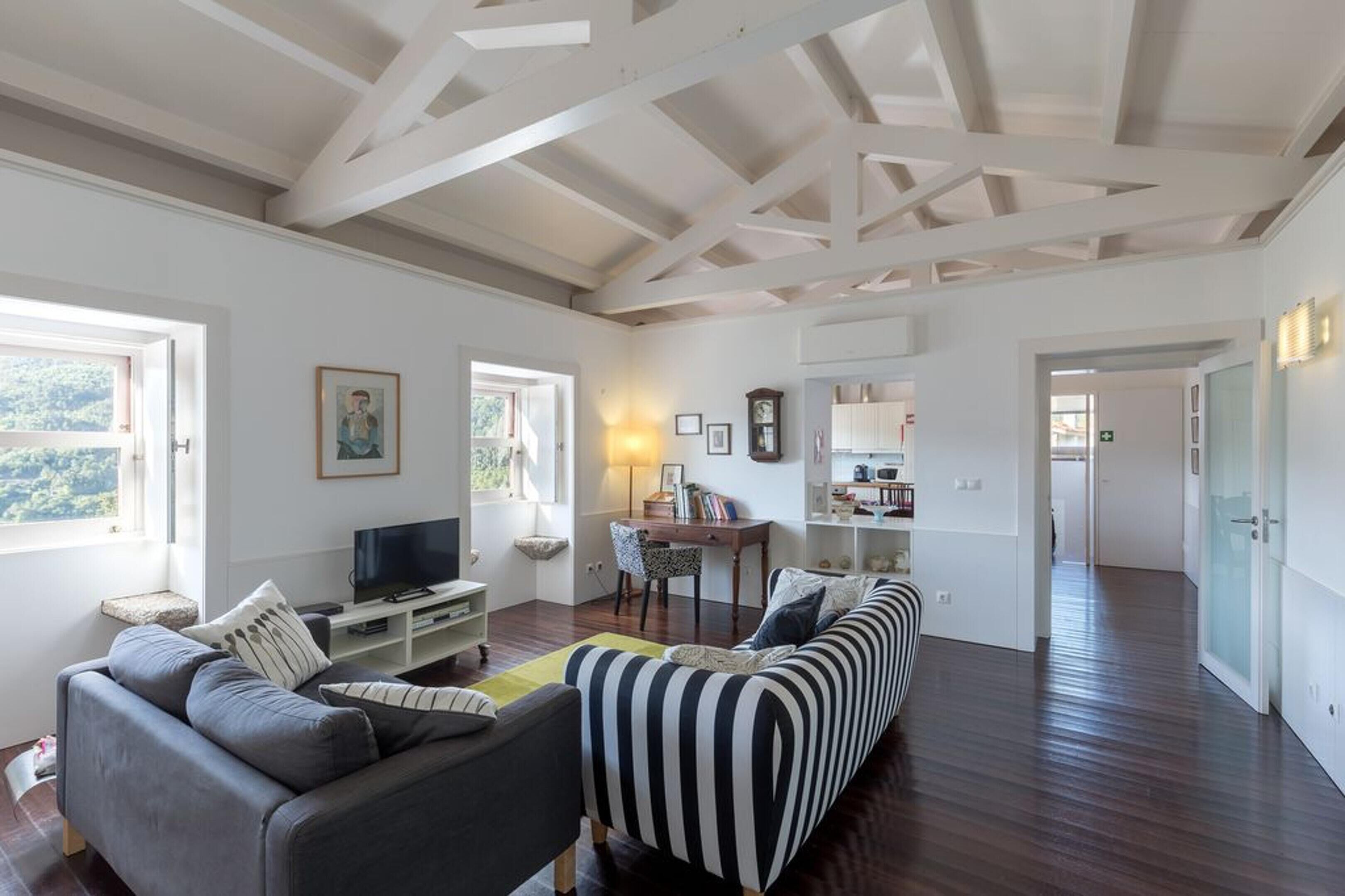 Homerez - Casa Espaciosa Con Piscina Y Vistas A La Montaña En Travassós - Terras de Bouro