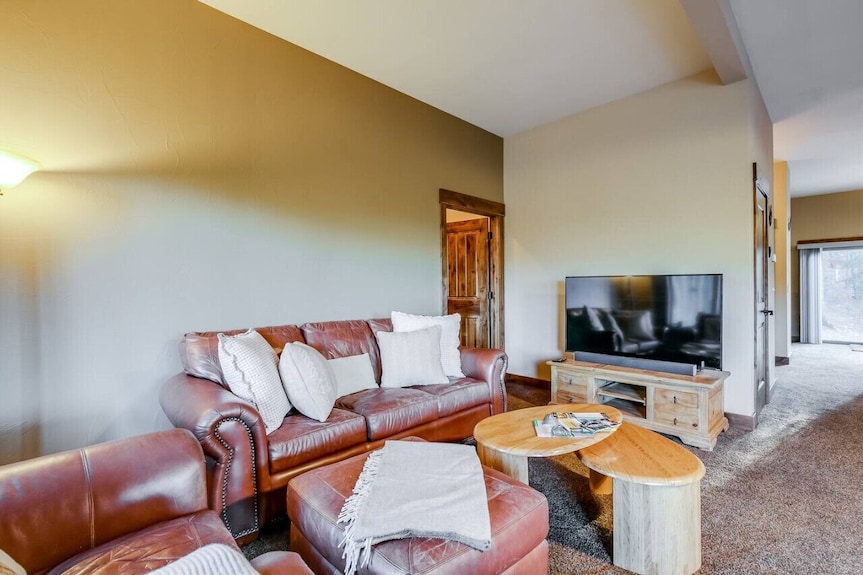 Dory Lakes · Breathtaking Views Hot Tub, Pool Table, Fireplace - Golden Gate Canyon State Park, Golden