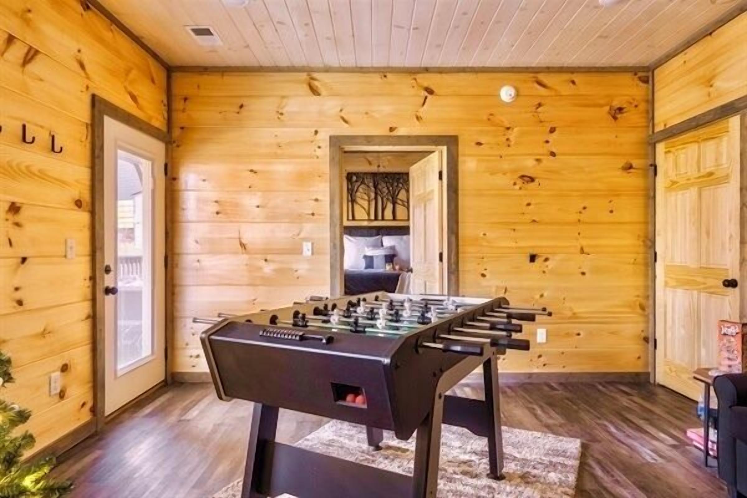 Spring Breakaway! Hot Tub, Foosball, Arcade, Dogok, Free Pool Access,a+ Location - Sevierville, TN