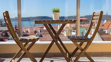Apartamento Empresarial | Varanda