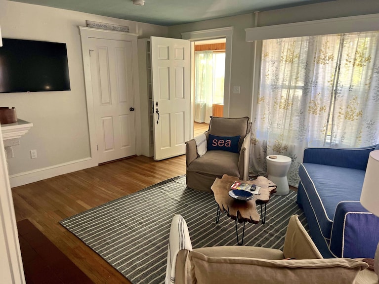 Charming Coastal Cottage, Steps To Ocean & Rockport Village! - Massachusetts