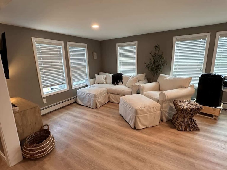 Seaside Shanty - Walk To Hampton & Seabrook Beach! - Exeter, NH