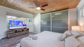 Apartamento Deluxe | 4 quartos, cortinas/cortinados opacos, ferro/tábua de engomar