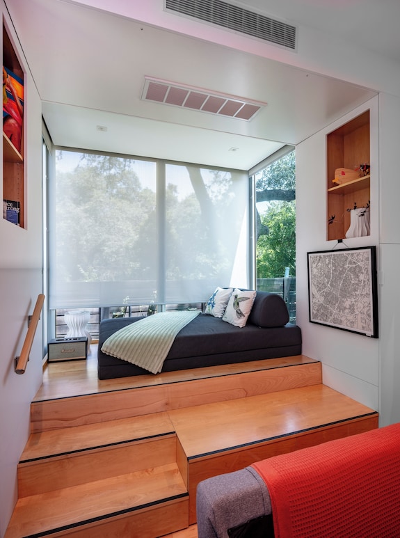 Kasita Nest Is A Prefabricated, Smart Home For Romantic Getaways. - Austin, TX