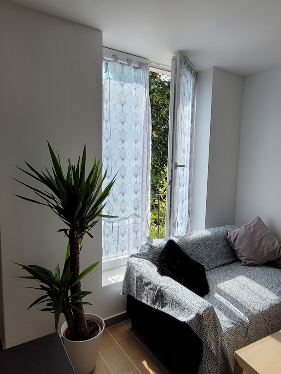 Appartement à 15 Mn En Train De Paris Et à 20 Mn En Voiture De L'aéroport Roissy - Saint-Denis