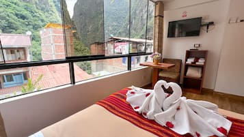 Quarto conforto | Individualmente decorados, Wi-Fi de cortesia, roupa de cama