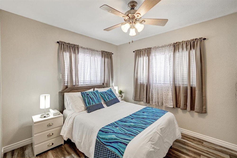 Family/pet Friendly Home-redlands-ca - Redlands, CA
