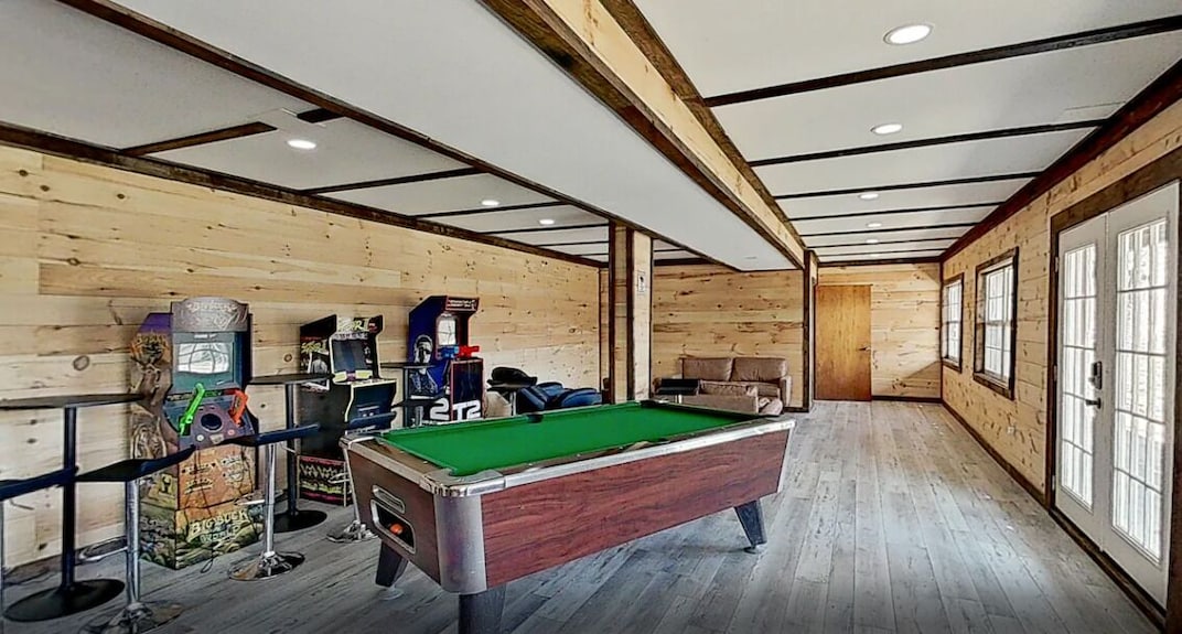 2br Waterfront Cabin W/ Pool + Swim & Boat Dock - Table Rock Lake