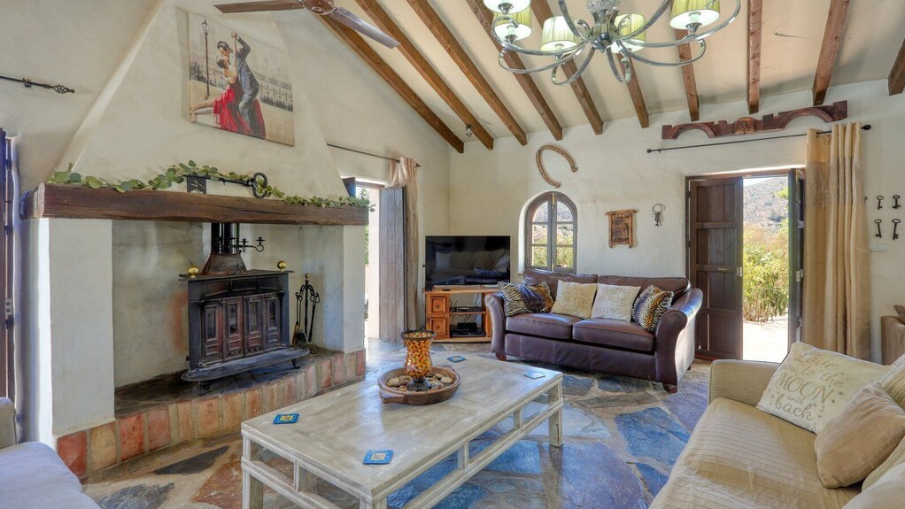 Cortijo Cuscurro Riogordo By Ruralidays - Colmenar