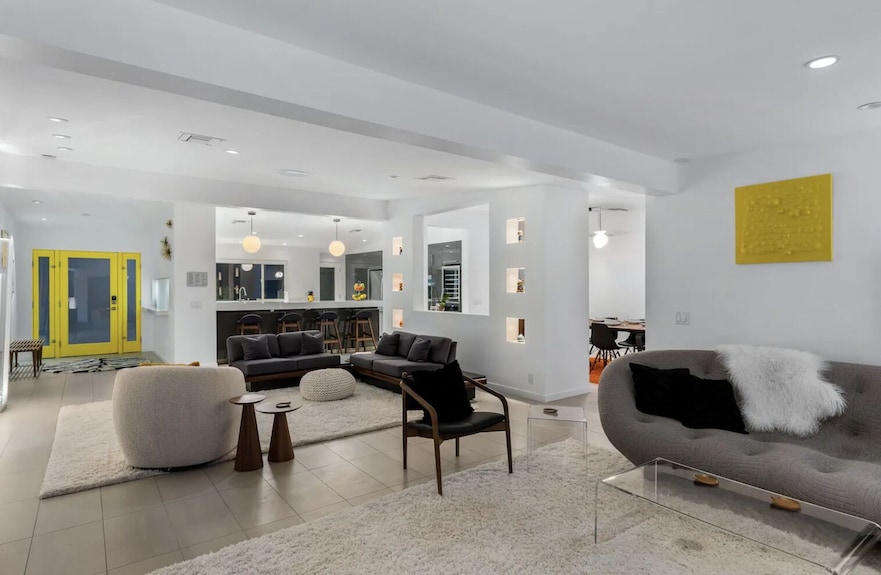 New! Luxury Palm Springs Mid-century Modern Home W\/ Large Resort-style Yard \N· - Palm Springs, CA