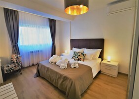 Apartamento Comfort | Roupa de alta qualidade, cofre no quarto, com decoração personalizada 